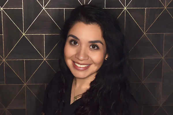 Dra. Fernanda Falcón - PADBee e-Cards